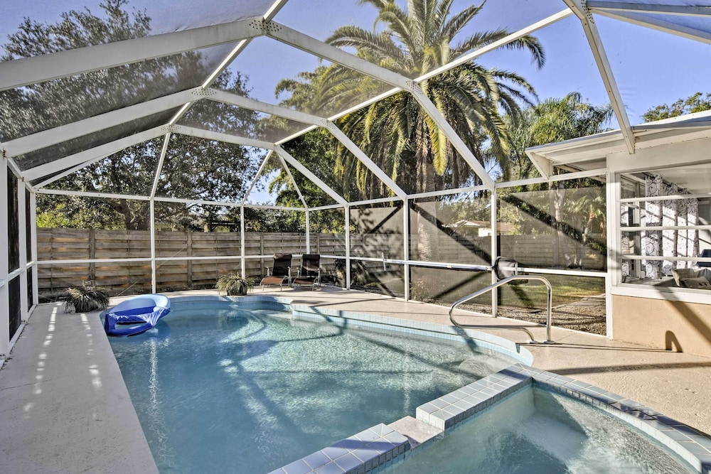 Florida Home 3 Mi To Siesta Key, Walk To Gulf Gate - Venice, FL