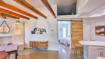 Casa (2 Bedrooms) | Interior