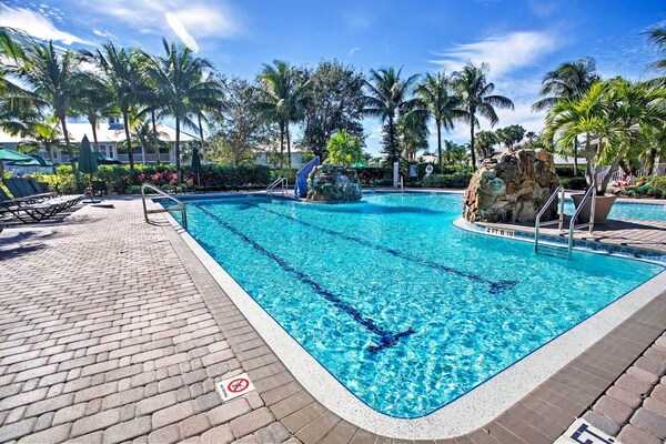 Naples Condo W/ Golf View & Resort-style Amenities - Naples, FL