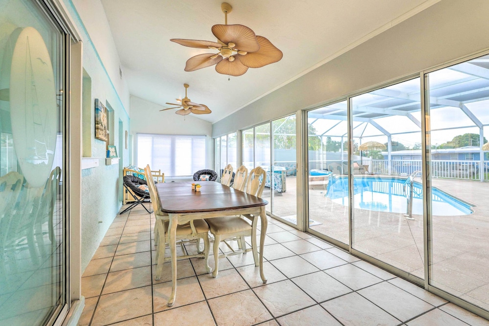 'Ocean Breeze Oasis' W/ Boat Dock & Slip On Canal! - Sarasota, FL