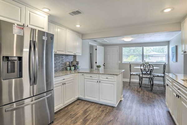 Pet-friendly Gulfport Home < 2 Mi To Beach - St. Petersburg, FL