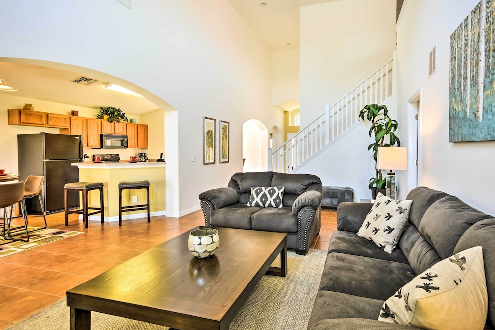 Pool & Hot Tub: Resort-style Davenport Villa - Florida