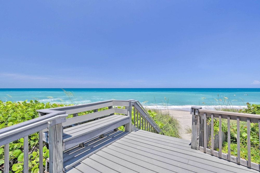 Stuart Condo At Beachfront Resort W/ Ocean Views - Stuart, FL