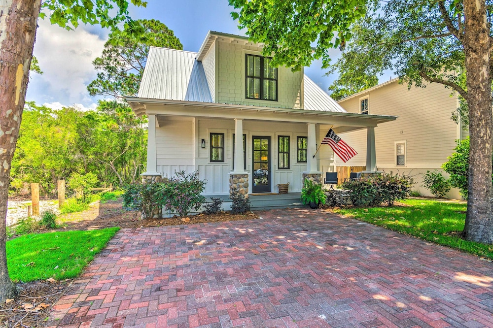 Sunny Fl Home 'Miss Millies Landing' W/ Deck! - Seaside