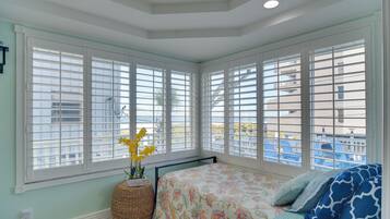 Casa (Multiple Bedrooms) | Parte interna