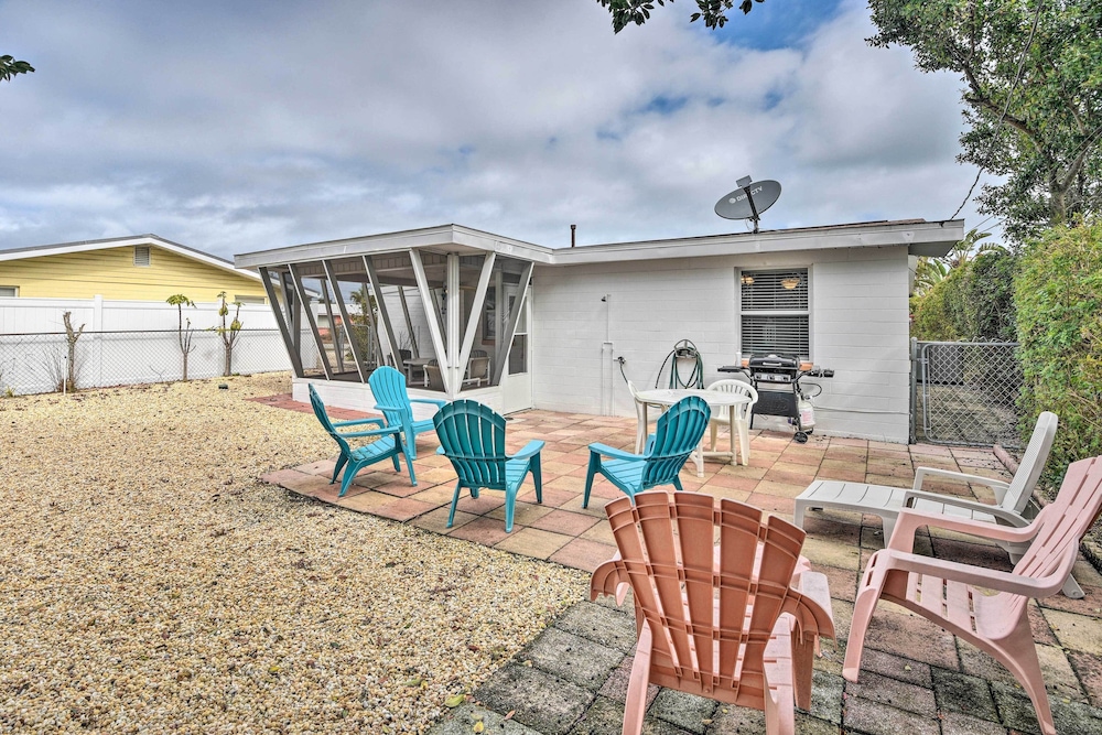 Ormond Beach Home W/ Screened Porch, Walk To Shore - Ormond Beach, FL