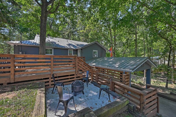 Chic House W/ Private Dock On Lake Hartwell! - South Carolina