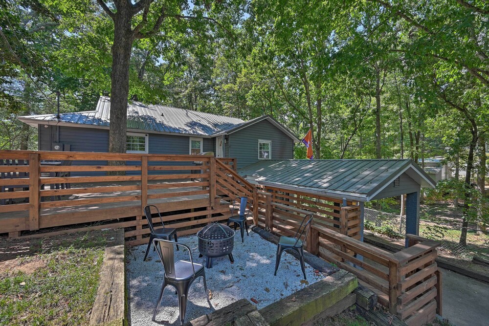 Chic House W/ Private Dock On Lake Hartwell! - Lake Hartwell