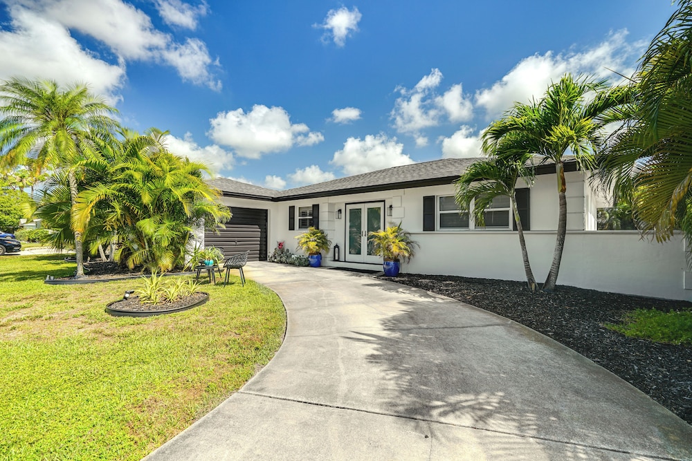 Fort Myers Bungalow - 12 Miles To The Beach! - Fort Myers
