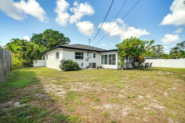 Fort Myers Bungalow - 12 Miles To The Beach! - Fort Myers, FL