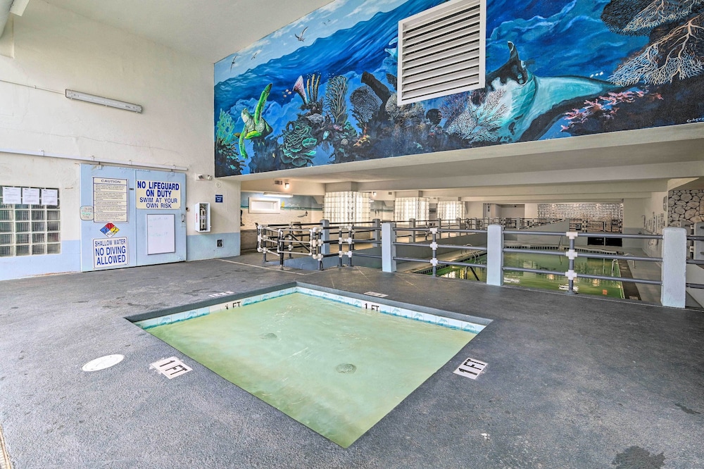 Murrells Inlet Condo W/ Ocean Views & Pool Access! - Garden City, SC