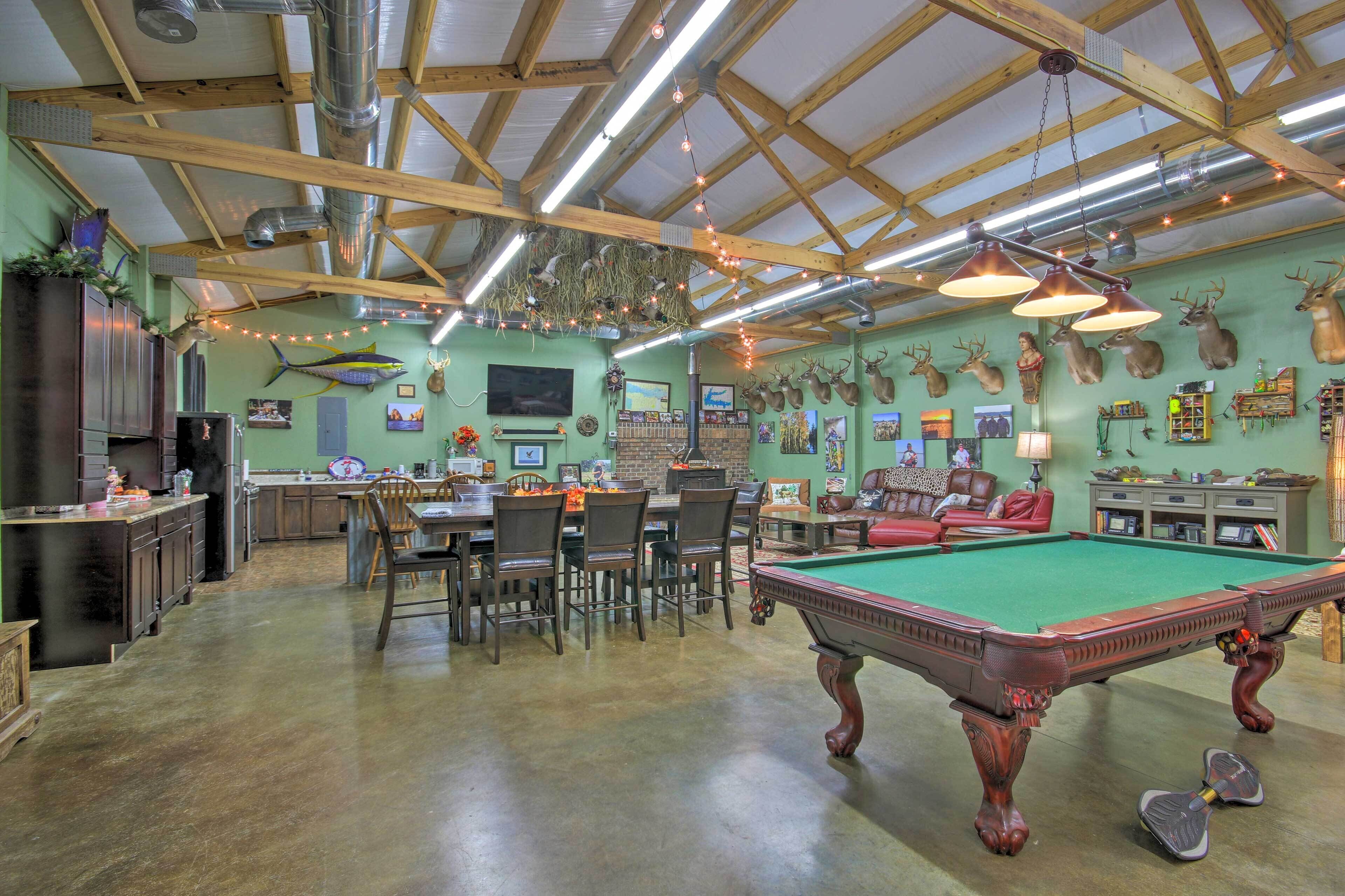 Apartamento (0 Bedroom) | Sala de jogos