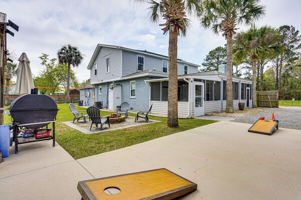 Spacious Charleston Home: Only 3 Mi To Folly Beach - Charleston, SC