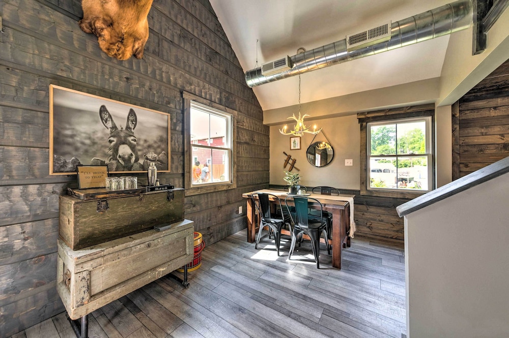 The Reubling House - Modern-rustic Cabin! - Defiance Ridge Vineyards, Defiance