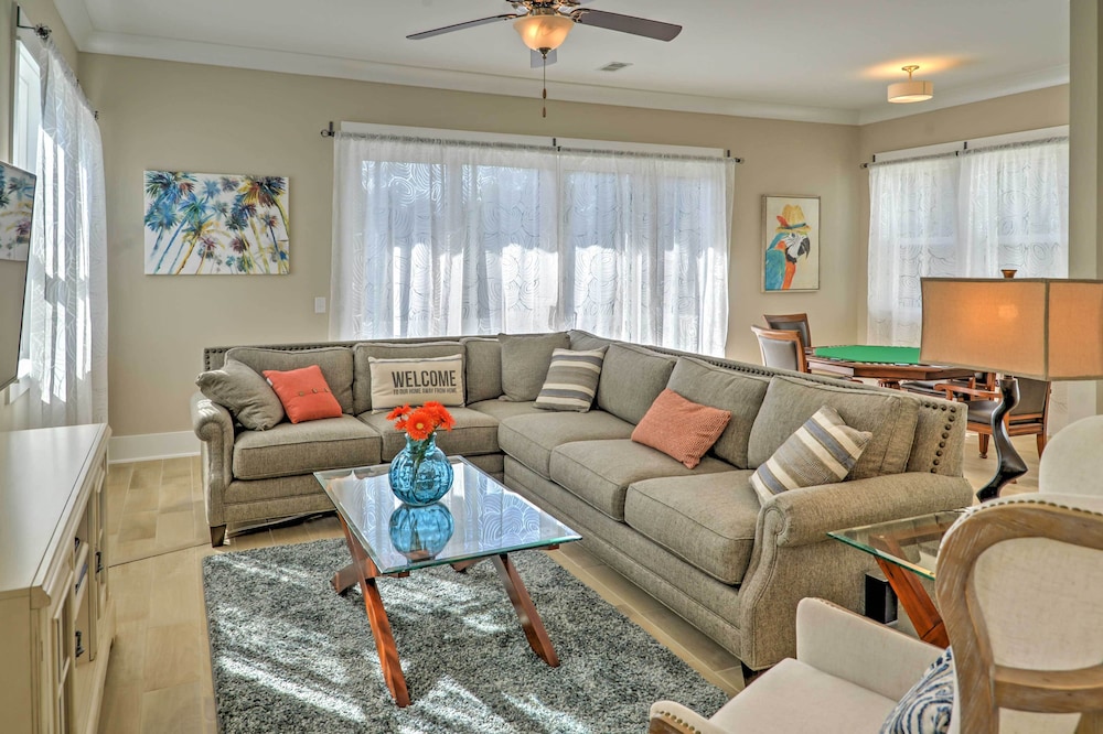 Breezy Myrtle Beach Getaway, 1 Block To Beach! - Myrtle Beach, SC