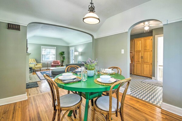 Idyllic Springfield Haven W/ Screened Porch! - Springfield, MO