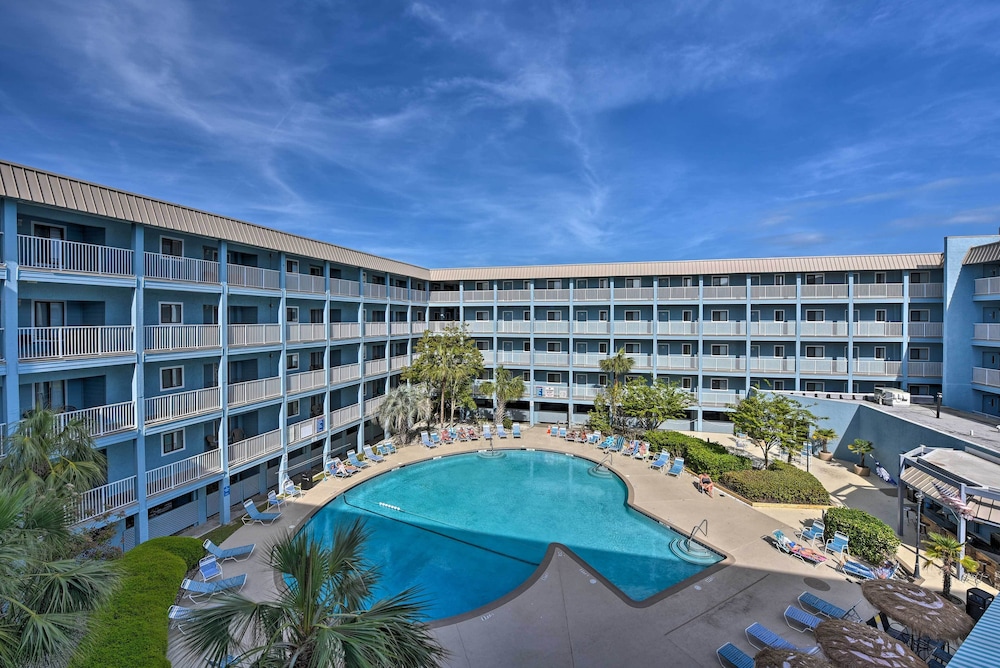 Nautical Hilton Head Resort Condo - Walk To Beach! - Hilton Head Island, SC
