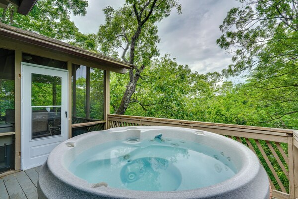 Margaritaville Resort Golf Course Oasis W/ Hot Tub - Sunrise Beach, MO