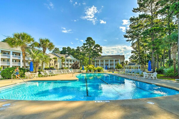 Pool, Patio & Golf Course Views: Myrtle Beach Gem - Conway, SC