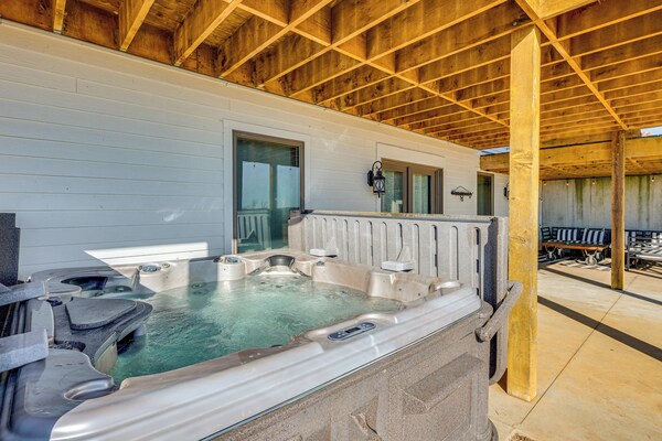 Rustic Missouri Vacation Rental W/ Hill Views! - Greenfield, MO