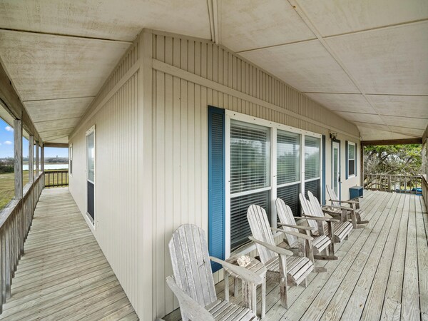 Sundowner By Miss Kitty’s - Rockport, TX