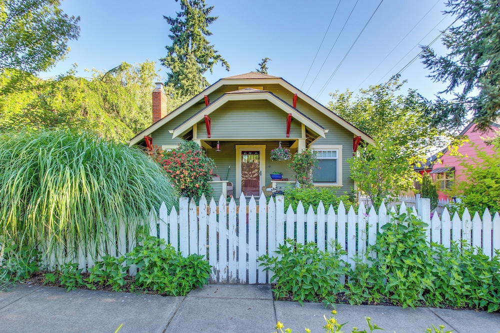 Charming Eugene Vacation Home: 1 Mi To Dtwn! - Eugene, OR
