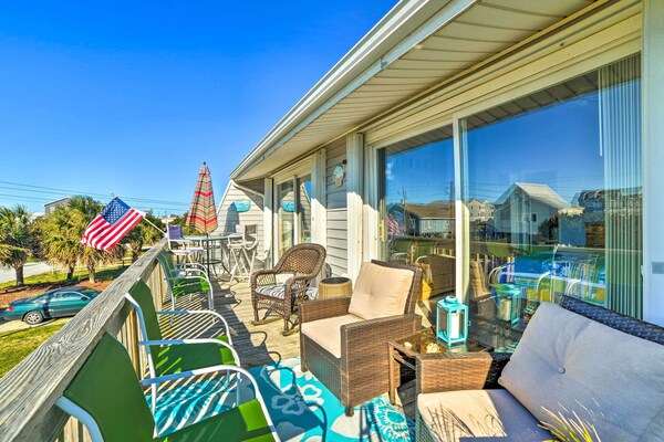 Coastal Atlantic Beach Duplex < 1 Mi To Boardwalk! - Atlantic Beach, NC
