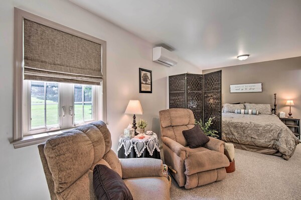 Cozy 'Garden Room' In Welsh Mountain Suites! - Morgantown, PA