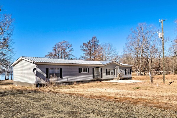 'Cypress Point' Spacious Home: Pier & Boat Launch! - Louisiana