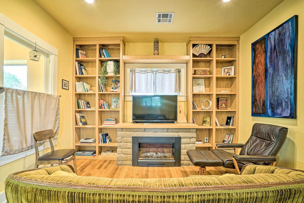 Cozy Las Cruces Gem: Fire Pit, Patio & Views! - New Mexico