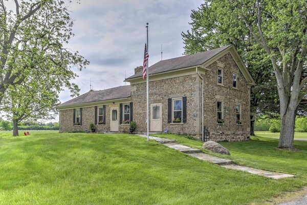 Historic Ottawa Lake House: Deck, Barn + 96 Acres! - Indian Creek Zoo, Lambertville