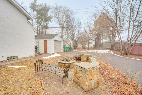 8 Mi To Downtown: Convenient Minneapolis Home - Minnesota