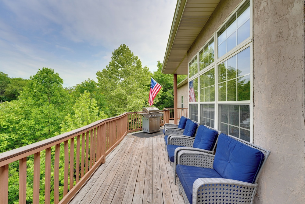 4 Mi To Branson Landing: Huge Home W/ Game Room! - Branson, MO