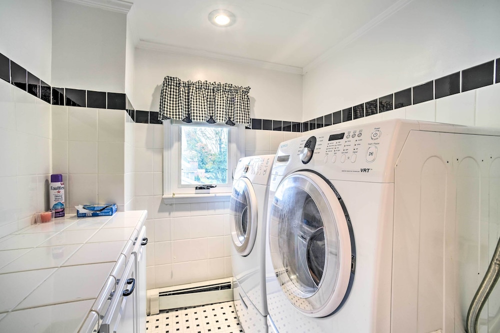 Pet-friendly Latham Retreat ~ 7 Mi To Albany! - Clifton Park, NY