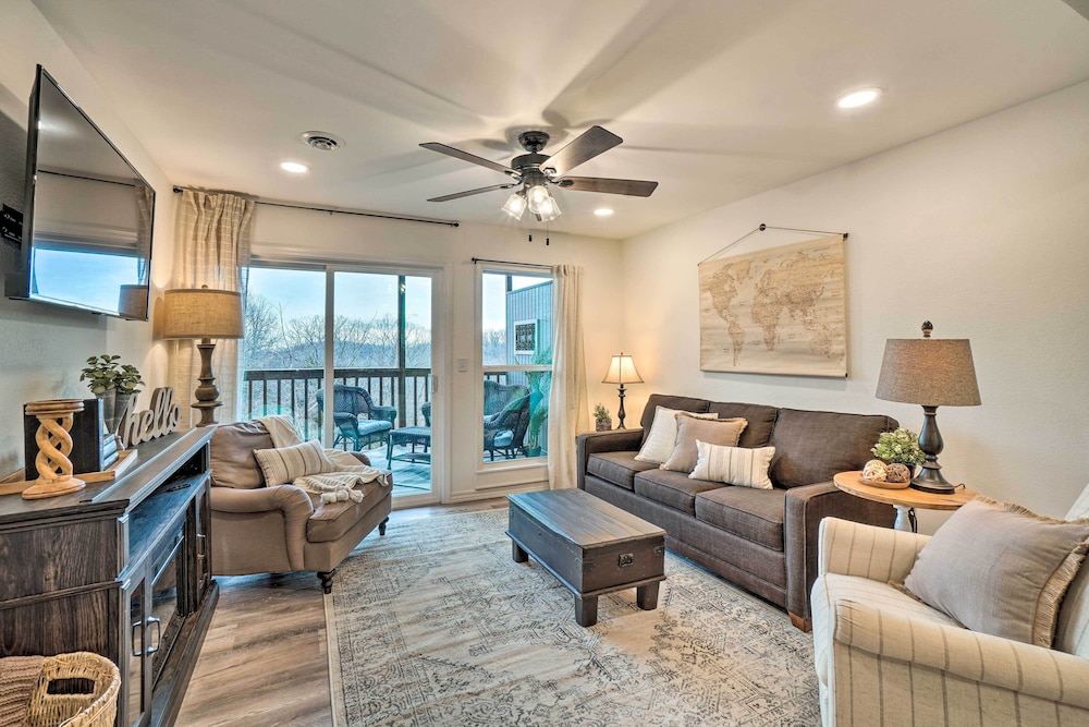 Branson West Condo W/ Balcony & Resort Amenities - Missouri