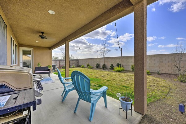 Visalia Home W/ Yard: 4 Mi To Downtown! - Visalia, CA