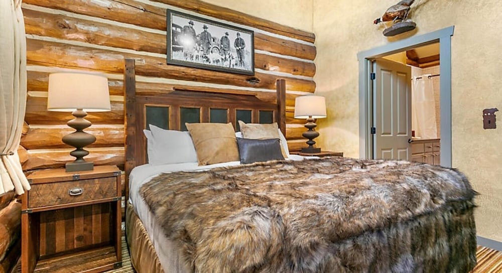 Wilderness Club at Big Cedar - 3 Bedroom Presidential Cabin - July 4th ...