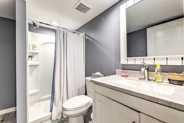 Charming Old Saybrook Cottage < 1 Mi To Beach - Old Lyme, CT