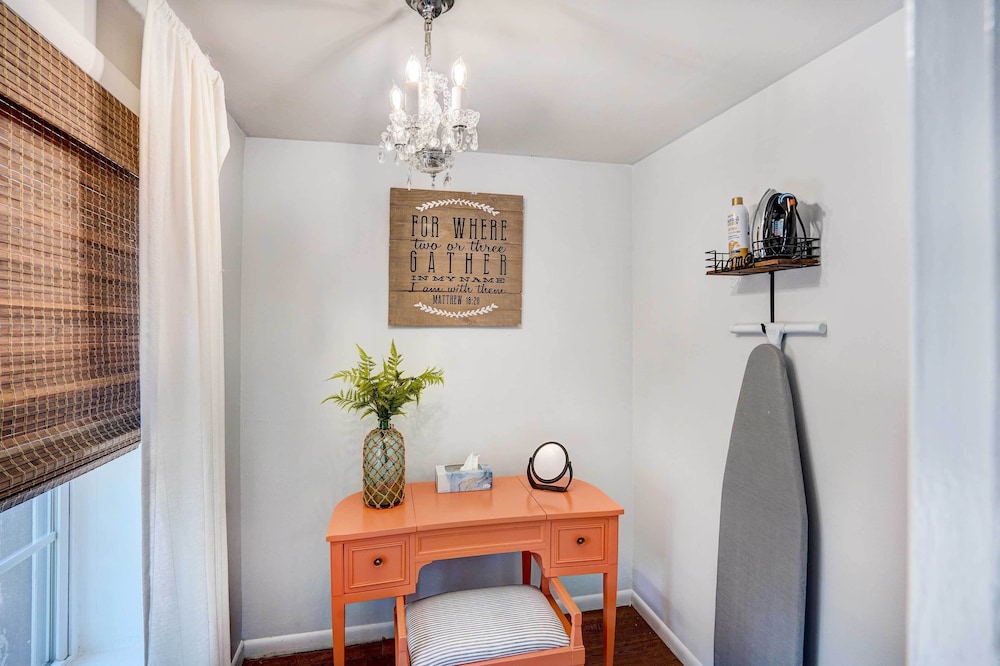 Chic Troy Home Near Downtown, 9 Mi To Albany! - New England