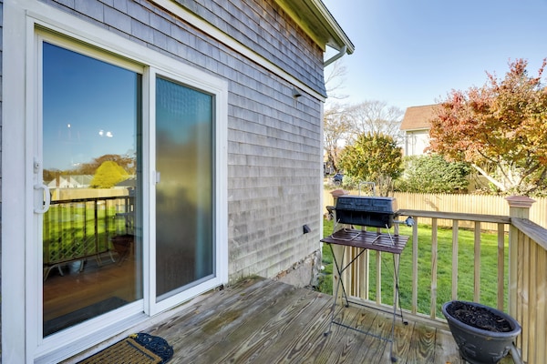 Cozy Historic Wakefield Home Close To Beaches - Exeter, RI