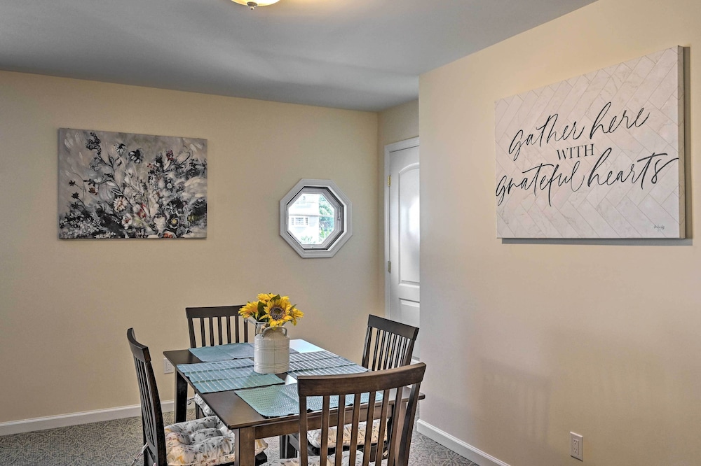Glen Cove Home: Walk To Boardwalk + Dining! - White Plains, NY
