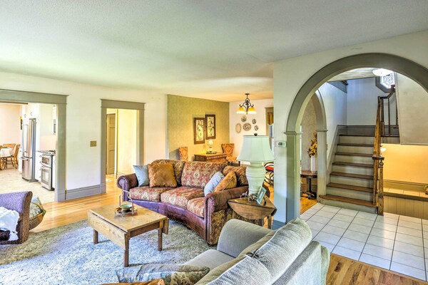 Walk To Dtwn: Historic Gem W/ Deck In Rapid City - Rapid City, SD