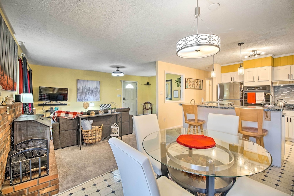 Sauna & Game Room: Lake House In Locust Grove! - Lake of the Woods, VA