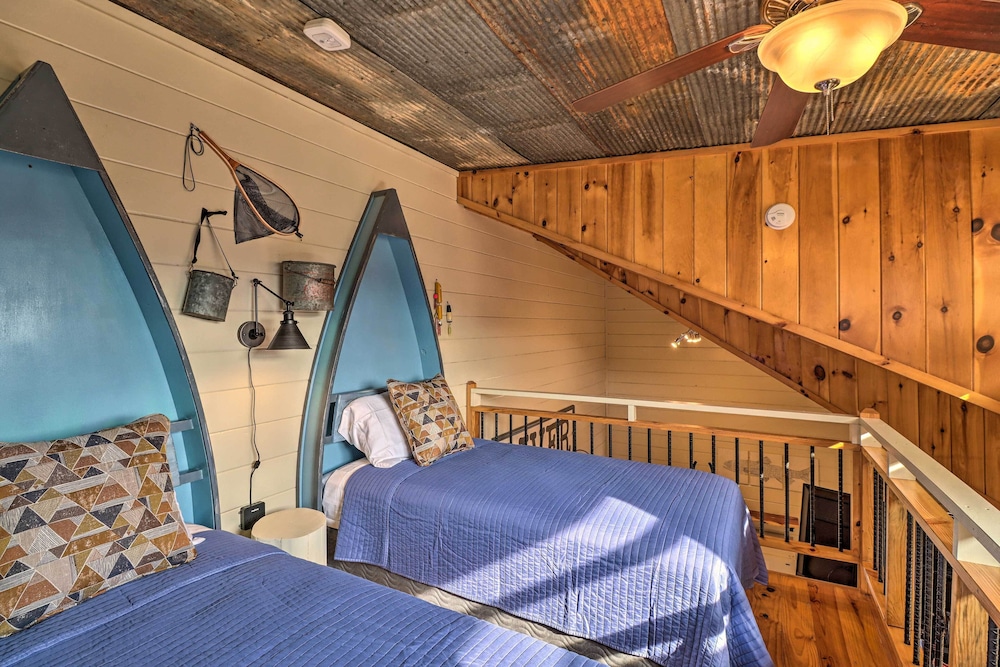 Pet-friendly Studio W/ Loft & Mountain Views! - Melbourne, AR