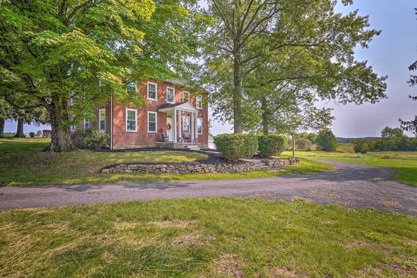 Upscale Country Home W/ Fire Pit In Taneytown! - Codorus State Park, Hanover