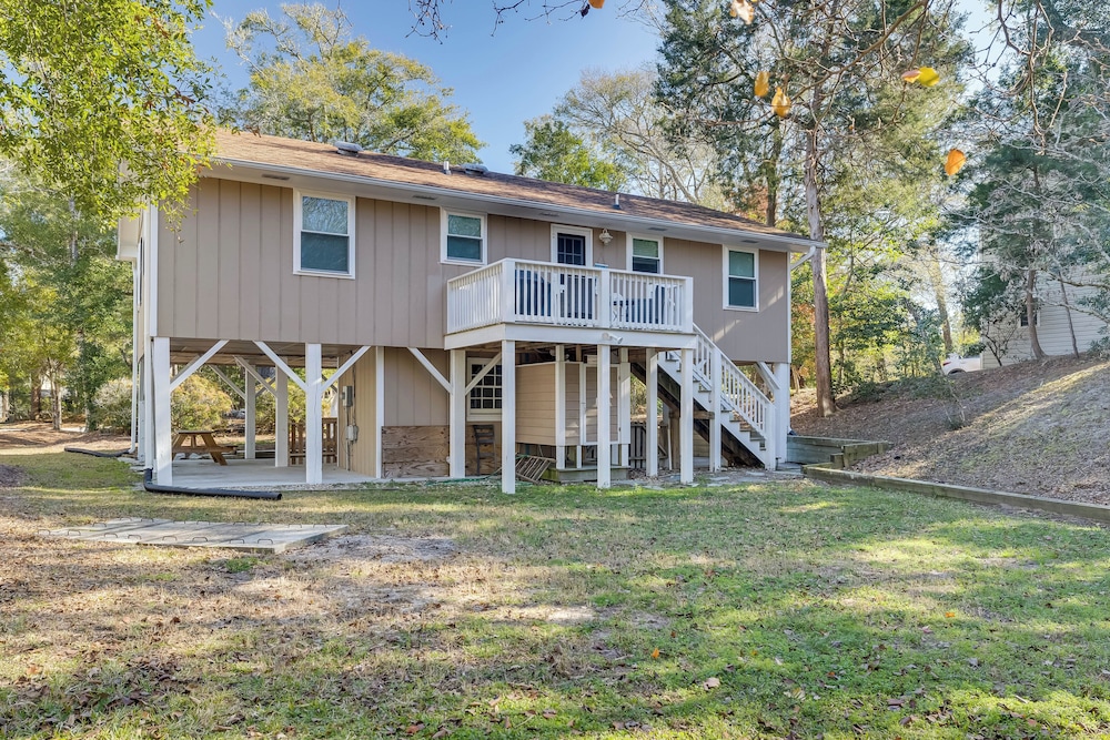 Lovely Emerald Isle Home, Walk To Beach! - Emerald Isle, NC