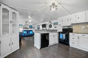 Casa (2 Bedrooms) | Interior