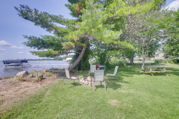Cozy Fremont Cottage On Lake Poygan + Fishing Dock - Fremont, WI