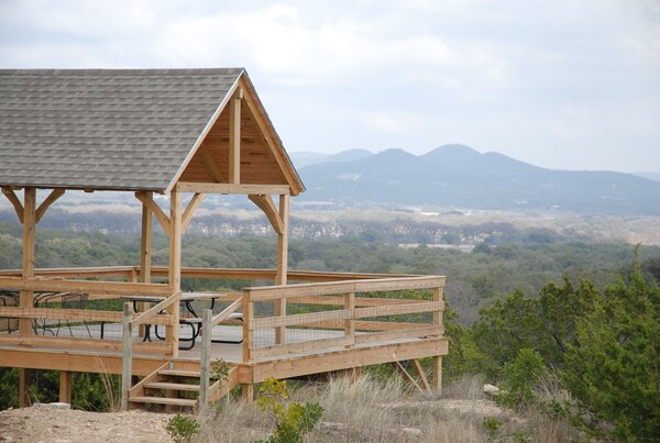 Utopia Family Home W/ Mountain Viewing Deck! - Utopia, TX