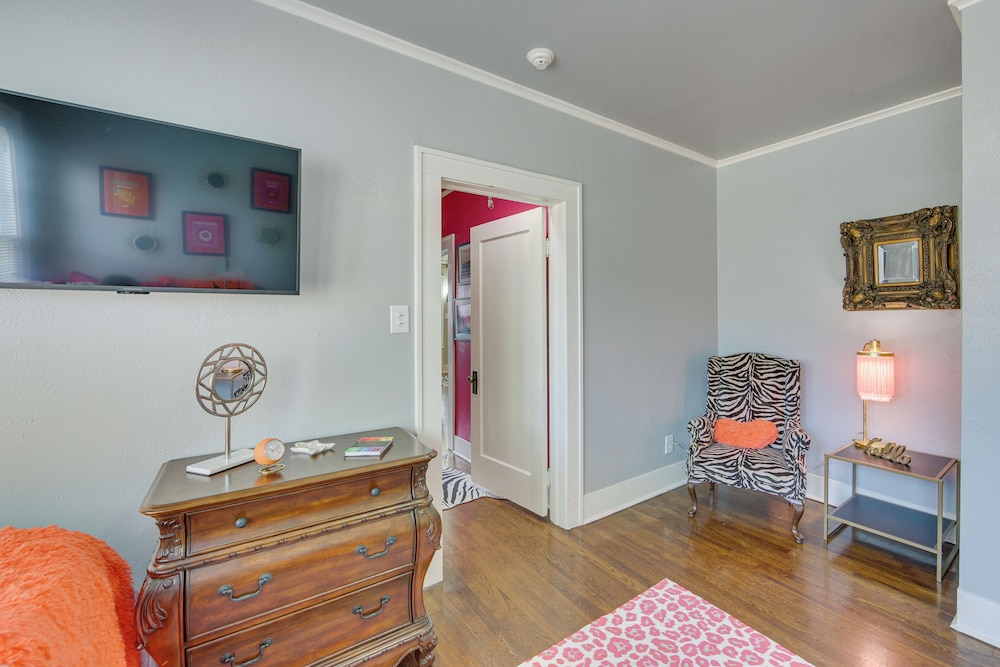 'The Pink Azalea' - Tyler Home W/ Yard + Patio! - Tyler, TX